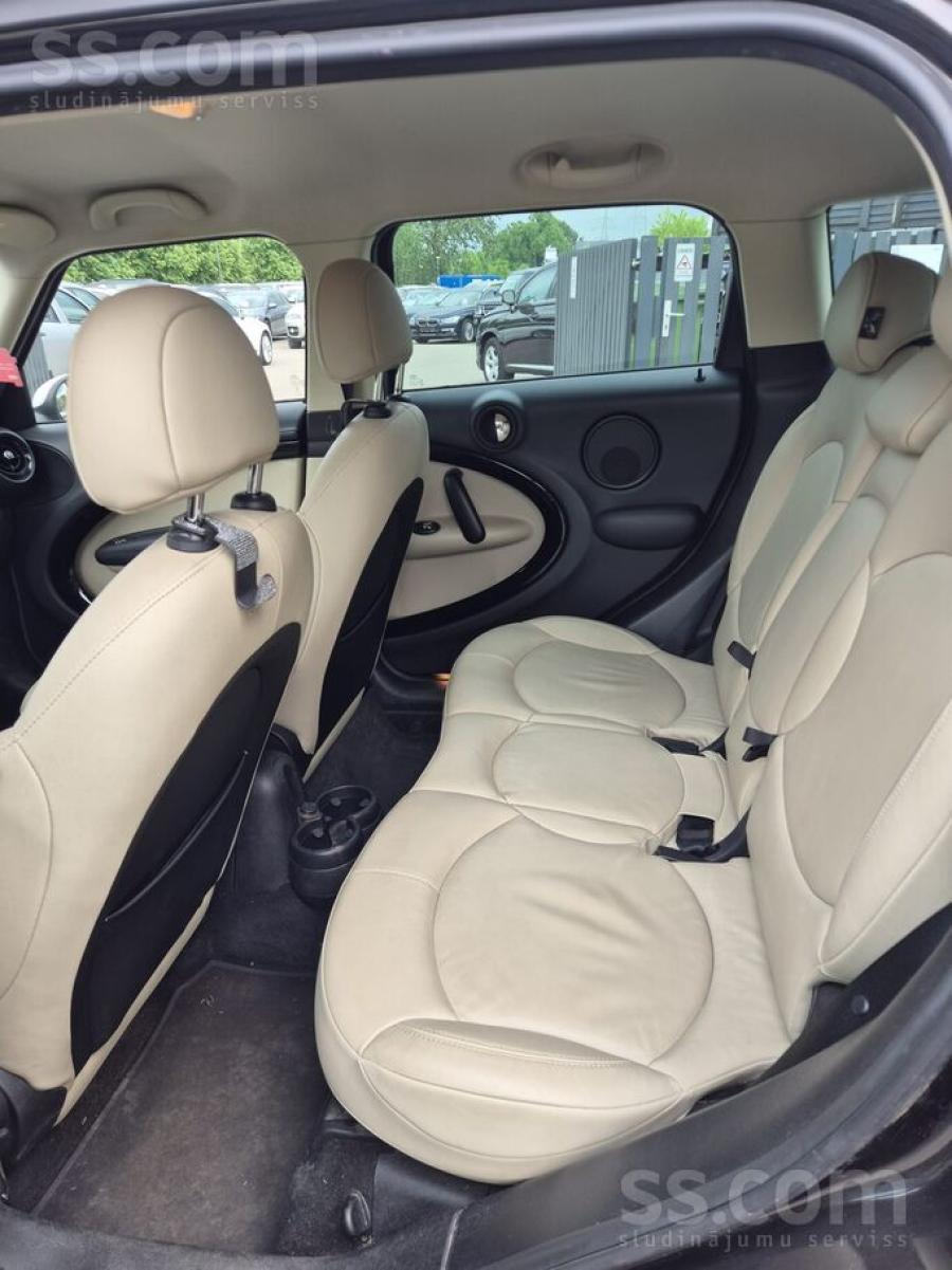 Brown MINI Cooper 2015 in Riga, with an engine capacity of 1.60 L and mileage of 283 thousand km for 9990 €, photo 10 on AUTOMOTO.COM.LV