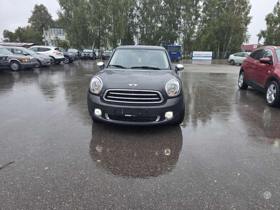 Brown MINI Cooper 2015 in Ukmerge, with an engine capacity of 2.00 L and mileage of 120 thousand km for 5850 €, photo 1 on AUTOMOTO.COM.LV