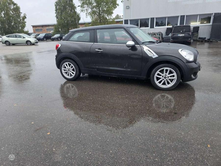 Brown MINI Cooper 2015 in Ukmerge, with an engine capacity of 2.00 L and mileage of 120 thousand km for 5850 €, photo 5 on AUTOMOTO.COM.LV