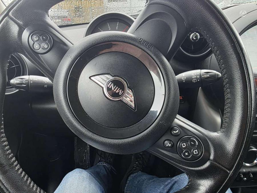 Brown MINI Cooper 2015 in Ukmerge, with an engine capacity of 2.00 L and mileage of 120 thousand km for 5850 €, photo 10 on AUTOMOTO.COM.LV