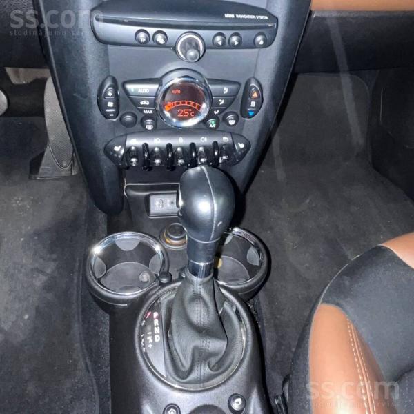 Brūns MINI Cooper 2013 Rīga, ar dzinēja tilpumu 2.00 L un nobraukumu 128 tūkst. km par 9950 €, foto 3 vietnē AUTOMOTO.COM.LV