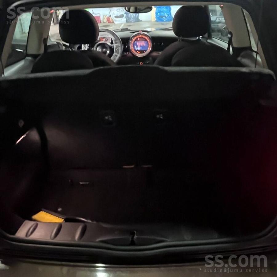 Brown MINI Cooper 2013 in Riga, with an engine capacity of 2.00 L and mileage of 128 thousand km for 9950 €, photo 6 on AUTOMOTO.COM.LV