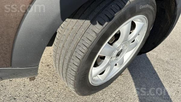 Brūns MINI Cooper 2013 Rīga, ar dzinēja tilpumu 2.00 L un nobraukumu 128 tūkst. km par 9150 €, foto 5 vietnē AUTOMOTO.COM.LV
