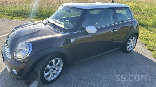 Brūns MINI Cooper 2013 Rīga, ar dzinēja tilpumu 2.00 L un nobraukumu 128 tūkst. km par 9150 €, foto 6 vietnē AUTOMOTO.COM.LV