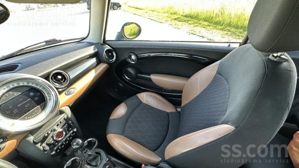 Brūns MINI Cooper 2013 Rīga, ar dzinēja tilpumu 2.00 L un nobraukumu 128 tūkst. km par 9150 €, foto 7 vietnē AUTOMOTO.COM.LV