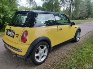 MINI Cooper 2002 Šauļi, ar dzinēja tilpumu 1.60 L un nobraukumu 139 tūkst. km par 1850 €, foto 4 vietnē AUTOMOTO.COM.LV