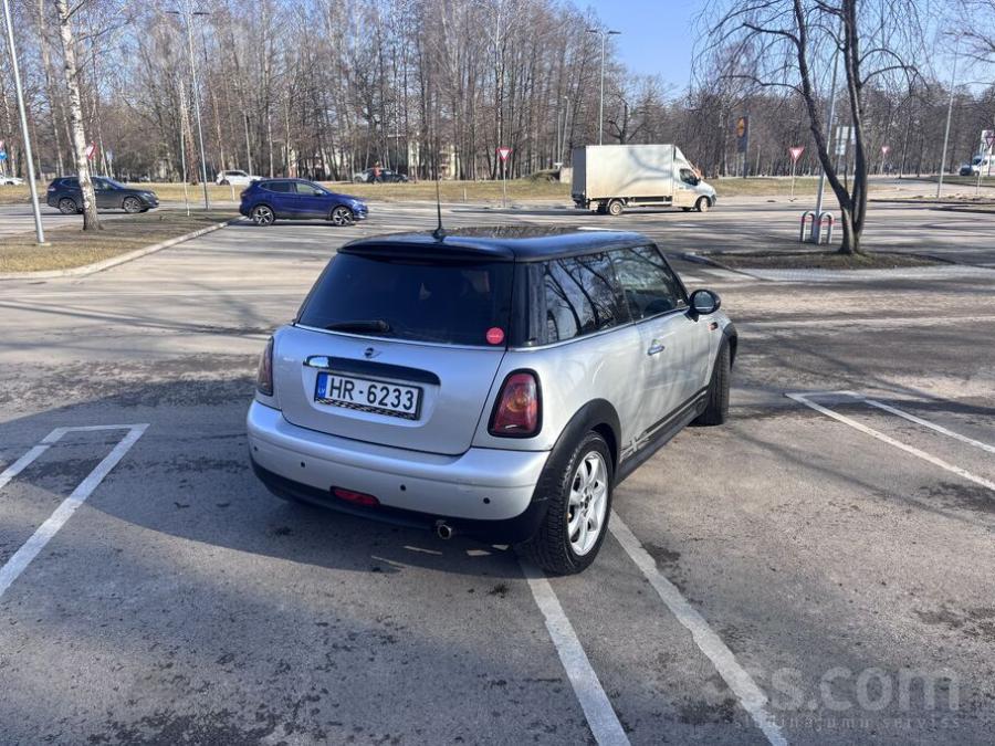 MINI Cooper 2006 Rīga, ar dzinēja tilpumu 1.60 L un nobraukumu 145 tūkst. km par 2100 €, foto 3 vietnē AUTOMOTO.COM.LV
