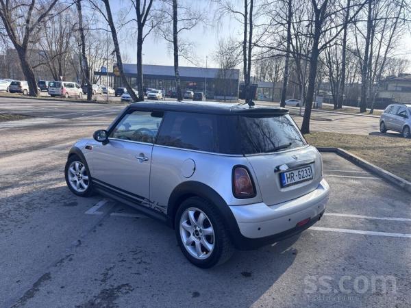MINI Cooper 2006 in Riga, with an engine capacity of 1.60 L and mileage of 145 thousand km for 2100 €, photo 3 on AUTOMOTO.COM.LV