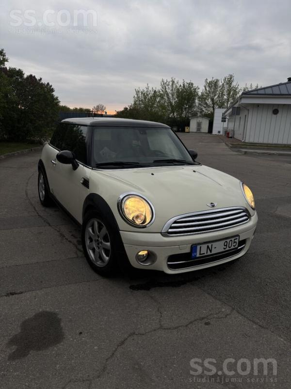 MINI Cooper 2009 Rīga, ar dzinēja tilpumu 1.60 L un nobraukumu 142 tūkst. km par 3500 €, foto 2 vietnē AUTOMOTO.COM.LV