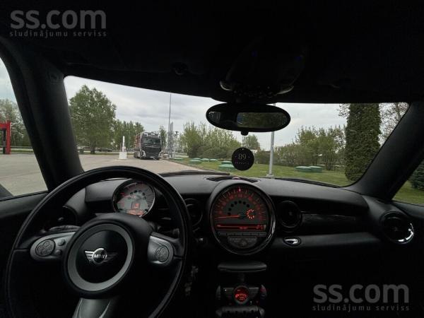 MINI Cooper 2009 Rīga, ar dzinēja tilpumu 1.60 L un nobraukumu 142 tūkst. km par 3500 €, foto 9 vietnē AUTOMOTO.COM.LV