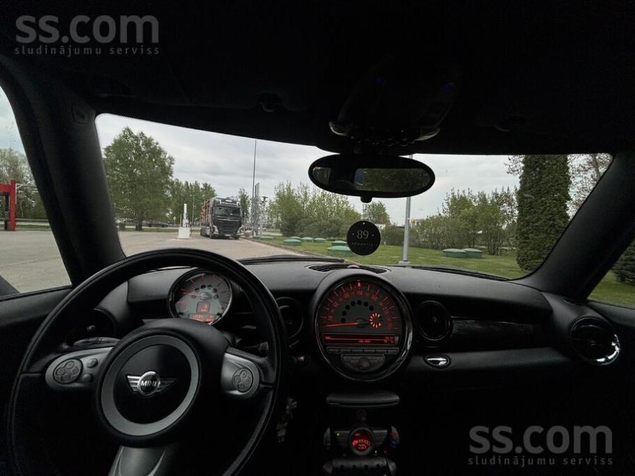 MINI Cooper 2009 in Riga, with an engine capacity of 1.60 L and mileage of 142 thousand km for 3500 €, photo 10 on AUTOMOTO.COM.LV