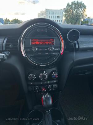 Smilšu krāsa MINI cooper-d 2014 Tallina, ar dzinēja tilpumu 1.50 L un nobraukumu 124 tūkst. km par 9749 €, foto 17 vietnē AUTOMOTO.COM.LV