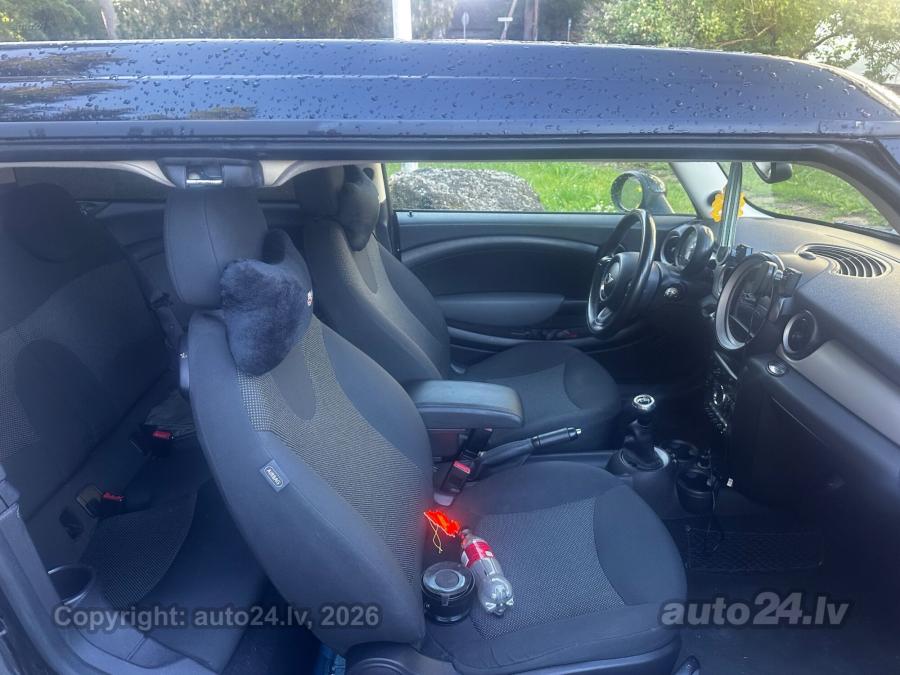 Melns MINI cooper-d 2012 Tallina, ar dzinēja tilpumu 1.60 L un nobraukumu 302 tūkst. km par 5000 €, foto 10 vietnē AUTOMOTO.COM.LV