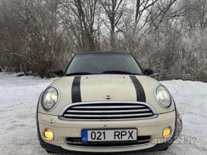 White MINI cooper-d 2007 in Tallinn, with an engine capacity of 1.60 L and mileage of 298 thousand km for 2880 €, photo 10 on AUTOMOTO.COM.LV