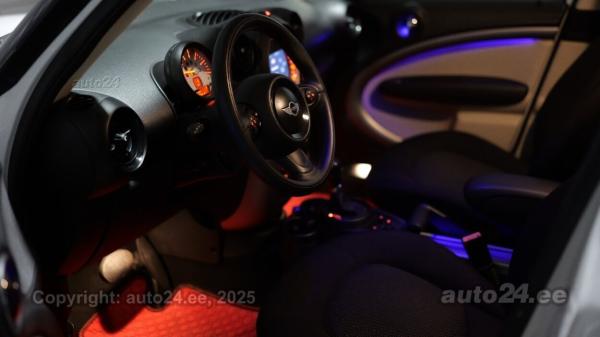 White MINI cooper-d 2014 in Tallinn, with an engine capacity of 2.00 L and mileage of 64 thousand km for 10500 €, photo 11 on AUTOMOTO.COM.LV