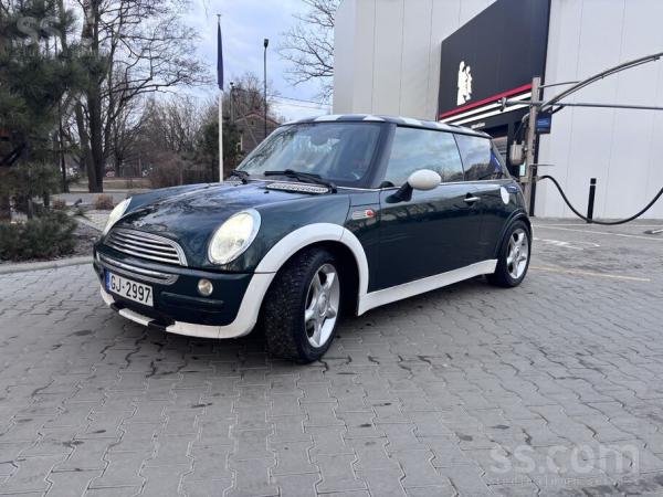 Zaļš MINI Cooper 2002 Rīga, ar dzinēja tilpumu 1.60 L un nobraukumu 145 tūkst. km par 1300 €, foto 2 vietnē AUTOMOTO.COM.LV