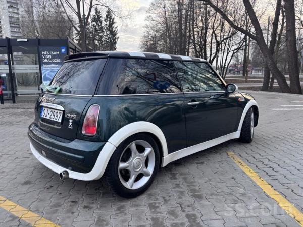 Zaļš MINI Cooper 2002 Rīga, ar dzinēja tilpumu 1.60 L un nobraukumu 145 tūkst. km par 1300 €, foto 3 vietnē AUTOMOTO.COM.LV