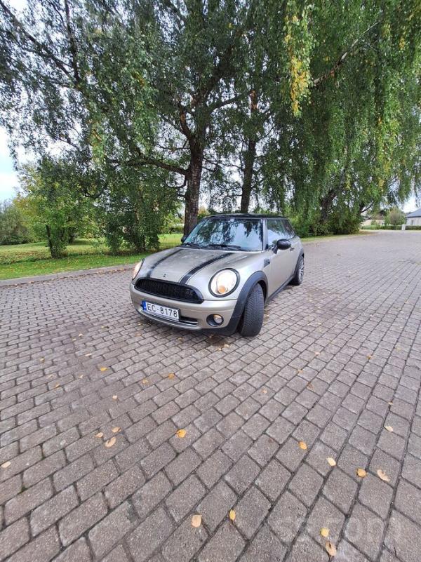 Zaļš MINI Cooper 2007 Gulbene, ar dzinēja tilpumu 1.60 L un nobraukumu 269 tūkst. km par 3100 €, foto 8 vietnē AUTOMOTO.COM.LV