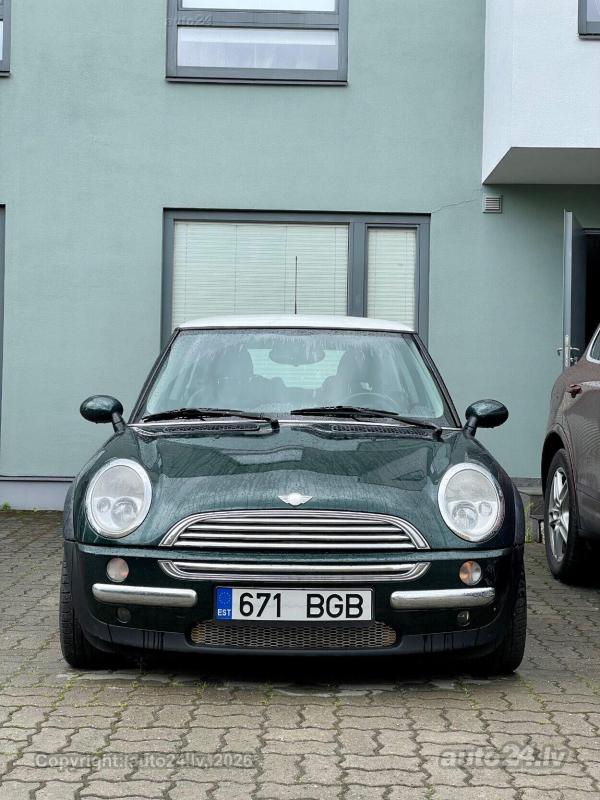 Green MINI Cooper 2001 in Tallinn, with an engine capacity of 1.60 L and mileage of 70 thousand km for 2490 €, photo 1 on AUTOMOTO.COM.LV