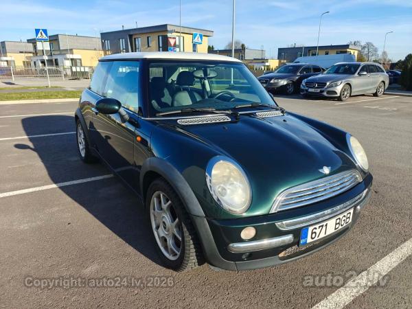 Zaļš MINI Cooper 2001 Tallina, ar dzinēja tilpumu 1.60 L un nobraukumu 69 tūkst. km par 2099 €, foto 1 vietnē AUTOMOTO.COM.LV