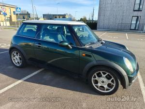Zaļš MINI Cooper 2001 Tallina, ar dzinēja tilpumu 1.60 L un nobraukumu 69 tūkst. km par 2099 €, foto 3 vietnē AUTOMOTO.COM.LV