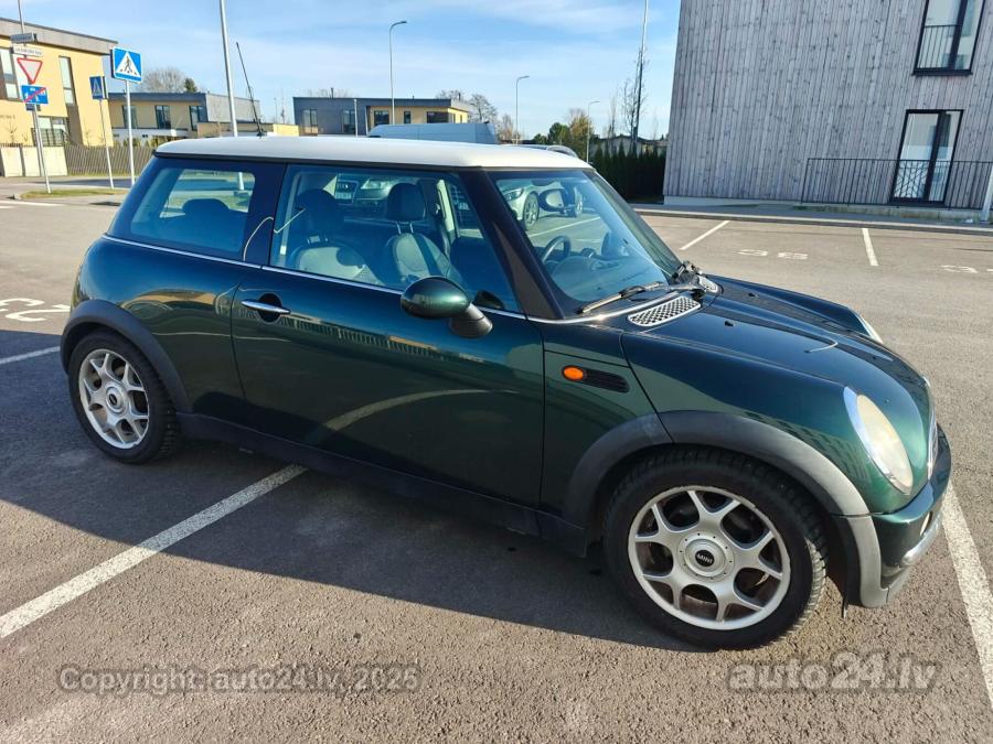 Zaļš MINI Cooper 2001 Tallina, ar dzinēja tilpumu 1.60 L un nobraukumu 69 tūkst. km par 2099 €, foto 3 vietnē AUTOMOTO.COM.LV