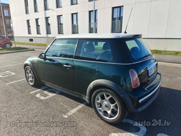 Zaļš MINI Cooper 2001 Tallina, ar dzinēja tilpumu 1.60 L un nobraukumu 69 tūkst. km par 2099 €, foto 6 vietnē AUTOMOTO.COM.LV