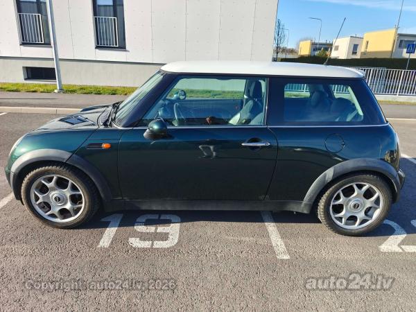 Zaļš MINI Cooper 2001 Tallina, ar dzinēja tilpumu 1.60 L un nobraukumu 69 tūkst. km par 2099 €, foto 7 vietnē AUTOMOTO.COM.LV