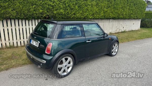 Zaļš MINI Cooper 2002 Tallina, ar dzinēja tilpumu 1.60 L un nobraukumu 235 tūkst. km par 2500 €, foto 6 vietnē AUTOMOTO.COM.LV