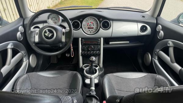 Zaļš MINI Cooper 2002 Tallina, ar dzinēja tilpumu 1.60 L un nobraukumu 235 tūkst. km par 2500 €, foto 8 vietnē AUTOMOTO.COM.LV