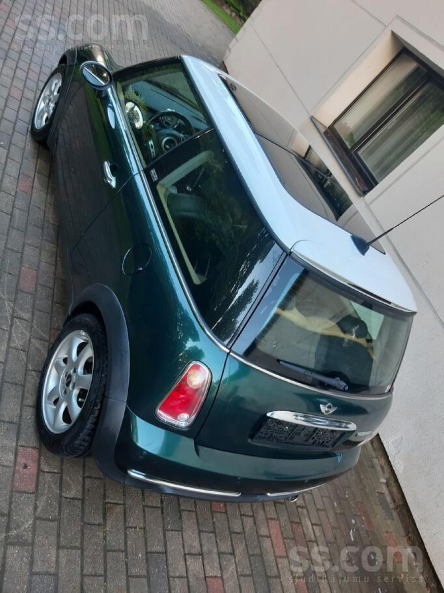 Green MINI Cooper 2006 in Riga, with an engine capacity of 1.60 L and mileage of 211 thousand km for 2950 €, photo 1 on AUTOMOTO.COM.LV
