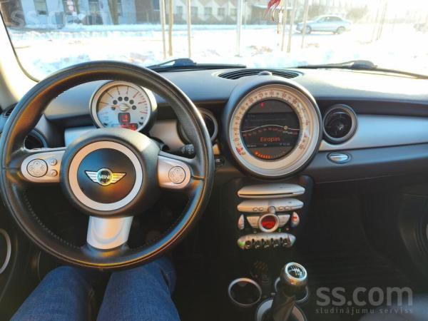 Zaļš MINI Cooper 2008 Jelgava, ar dzinēja tilpumu 1.60 L un nobraukumu 298 tūkst. km par 3000 €, foto 5 vietnē AUTOMOTO.COM.LV