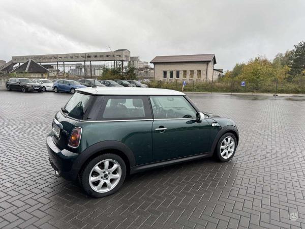 Zaļš MINI Cooper 2008 Telšiai, ar dzinēja tilpumu 1.56 L un nobraukumu 166 tūkst. km par 3300 €, foto 8 vietnē AUTOMOTO.COM.LV