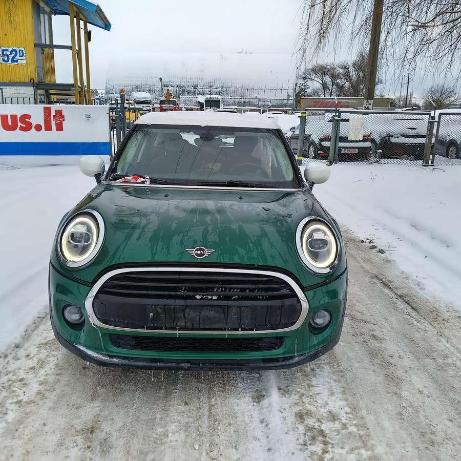 Green MINI Cooper 2020 in Marijampole, with an engine capacity of 1.50 L and mileage of 155 thousand km for 8000 €, photo 1 on AUTOMOTO.COM.LV