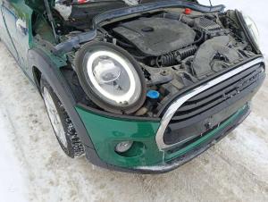 Green MINI Cooper 2020 in Marijampole, with an engine capacity of 1.50 L and mileage of 155 thousand km for 8000 €, photo 17 on AUTOMOTO.COM.LV
