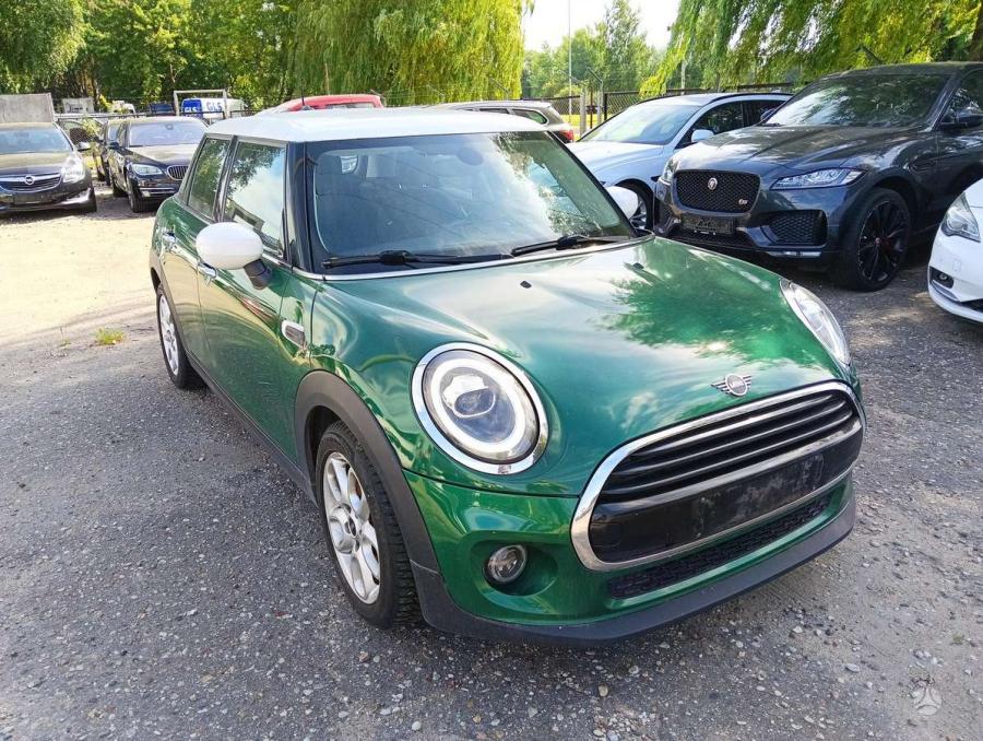 Green MINI Cooper 2020 in Marijampole, with an engine capacity of 1.50 L and mileage of 155 thousand km for 7000 €, photo 1 on AUTOMOTO.COM.LV