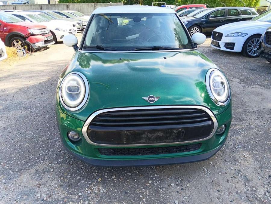 Green MINI Cooper 2020 in Marijampole, with an engine capacity of 1.50 L and mileage of 155 thousand km for 7000 €, photo 3 on AUTOMOTO.COM.LV