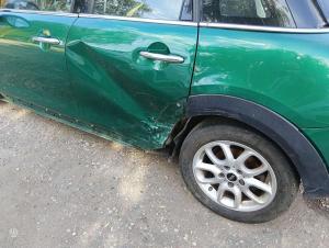Green MINI Cooper 2020 in Marijampole, with an engine capacity of 1.50 L and mileage of 155 thousand km for 7000 €, photo 9 on AUTOMOTO.COM.LV