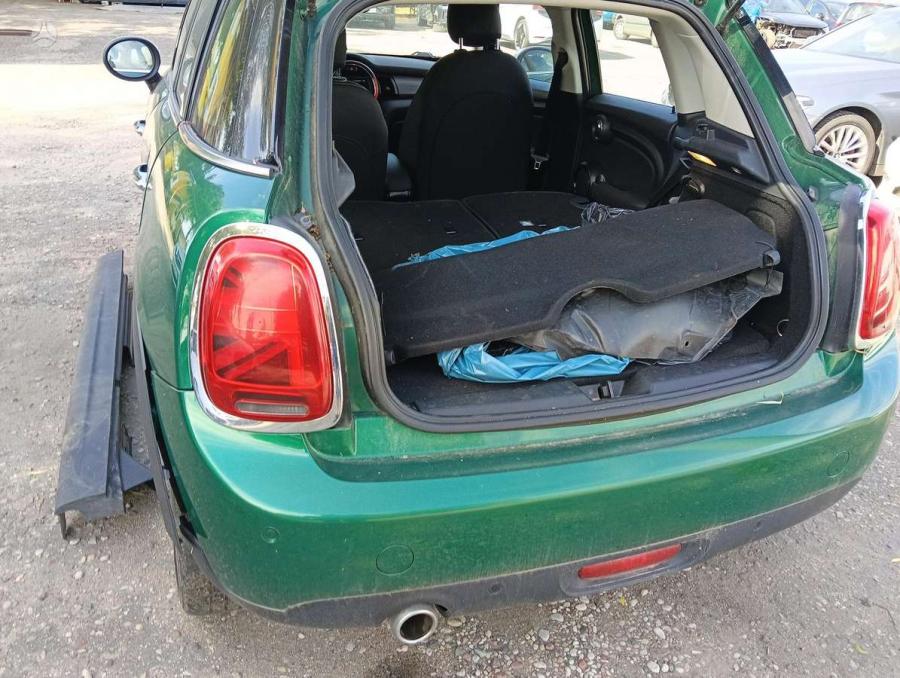 Green MINI Cooper 2020 in Marijampole, with an engine capacity of 1.50 L and mileage of 155 thousand km for 7000 €, photo 12 on AUTOMOTO.COM.LV