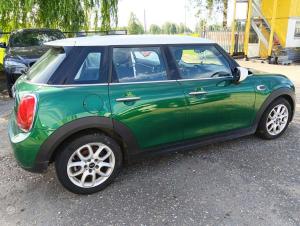 Green MINI Cooper 2020 in Marijampole, with an engine capacity of 1.50 L and mileage of 155 thousand km for 7000 €, photo 15 on AUTOMOTO.COM.LV
