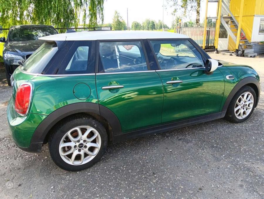 Green MINI Cooper 2020 in Marijampole, with an engine capacity of 1.50 L and mileage of 155 thousand km for 7000 €, photo 15 on AUTOMOTO.COM.LV