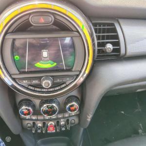 Green MINI Cooper 2020 in Marijampole, with an engine capacity of 1.50 L and mileage of 155 thousand km for 7000 €, photo 23 on AUTOMOTO.COM.LV