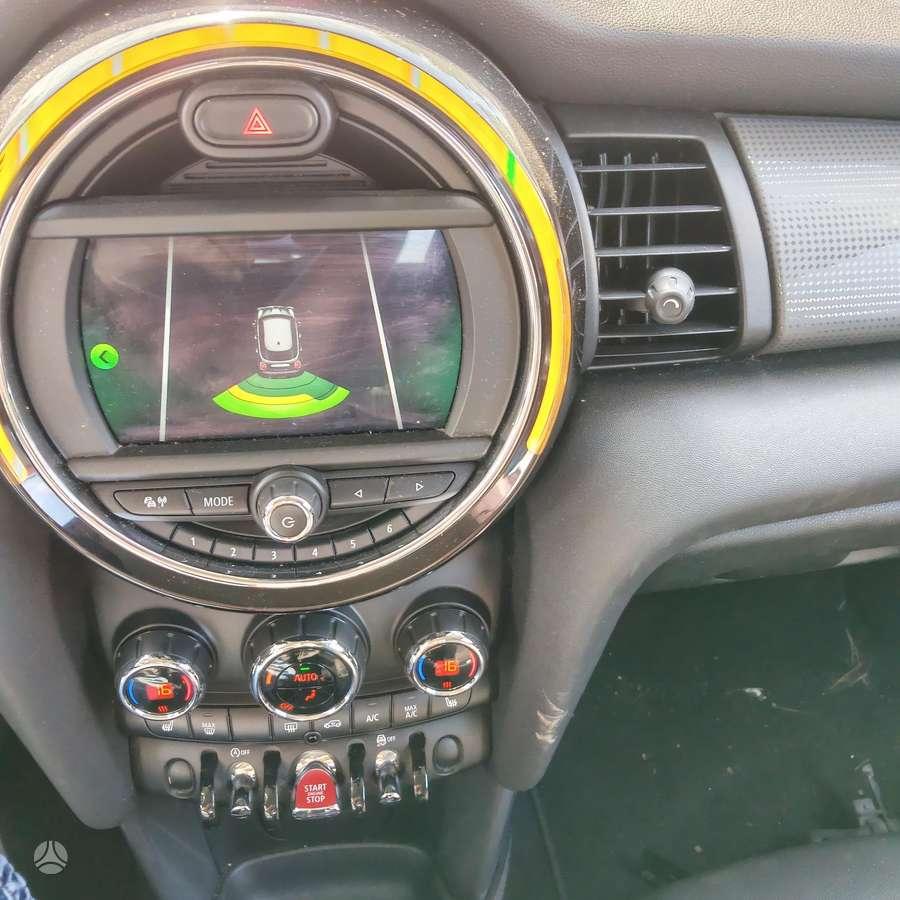 Green MINI Cooper 2020 in Marijampole, with an engine capacity of 1.50 L and mileage of 155 thousand km for 7000 €, photo 23 on AUTOMOTO.COM.LV