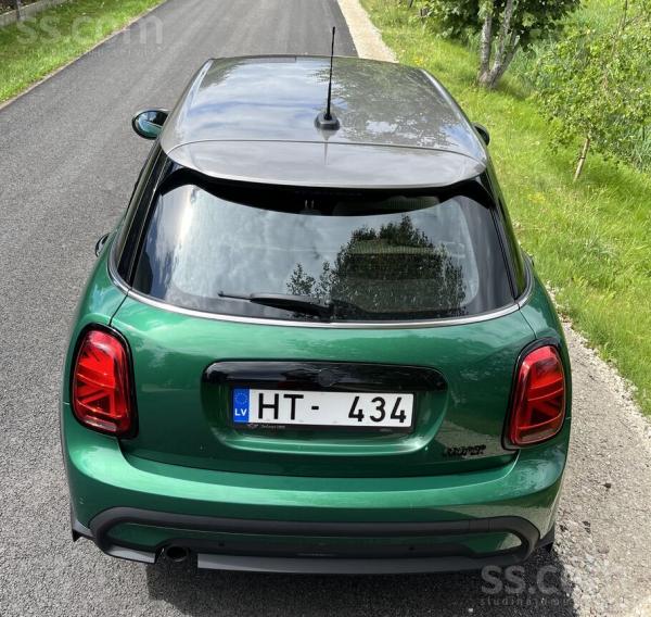 Zaļš MINI Cooper 2021 Rīga, ar dzinēja tilpumu 1.50 L un nobraukumu 37 tūkst. km par 23000 €, foto 3 vietnē AUTOMOTO.COM.LV