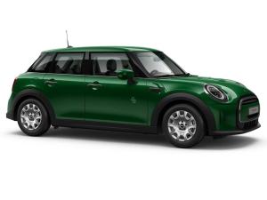 Green MINI Cooper 2022 in Kaunas, with an engine capacity of 1.50 L and mileage of 18 thousand km for 23887 €, photo 4 on AUTOMOTO.COM.LV