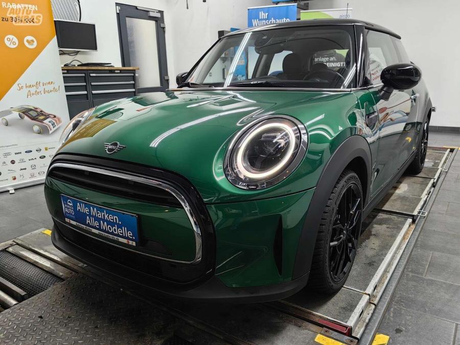 Zaļš MINI Cooper 2023 Kauņa, ar dzinēja tilpumu 1.50 L un nobraukumu 12 tūkst. km par 24450 €, foto 1 vietnē AUTOMOTO.COM.LV