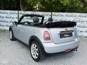 Grey MINI Cooper 2010 in Vilnius, with an engine capacity of 1.60 L and mileage of 198 thousand km for 4200 €, photo 9 on AUTOMOTO.COM.LV