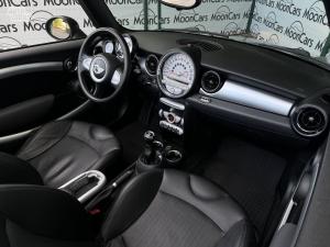 Grey MINI Cooper 2010 in Vilnius, with an engine capacity of 1.60 L and mileage of 198 thousand km for 4200 €, photo 17 on AUTOMOTO.COM.LV