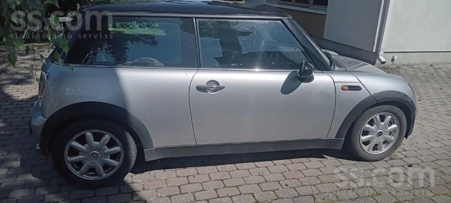 Pelēks MINI Cooper 2001 Jūrmala, ar dzinēja tilpumu 1.60 L un nobraukumu 320 tūkst. km par 645 €, foto 3 vietnē AUTOMOTO.COM.LV