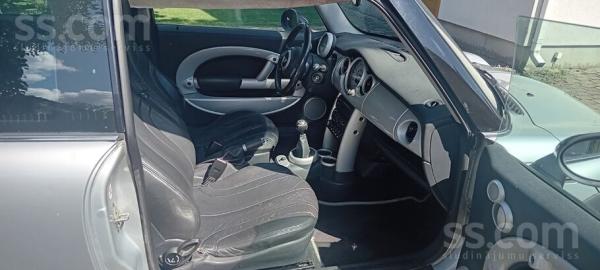 Pelēks MINI Cooper 2001 Jūrmala, ar dzinēja tilpumu 1.60 L un nobraukumu 320 tūkst. km par 645 €, foto 5 vietnē AUTOMOTO.COM.LV